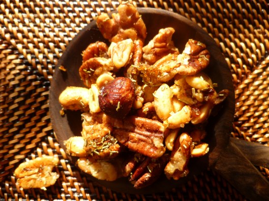 Warm Bar Nuts ~ Union Square Cafe | diplomatickitchen