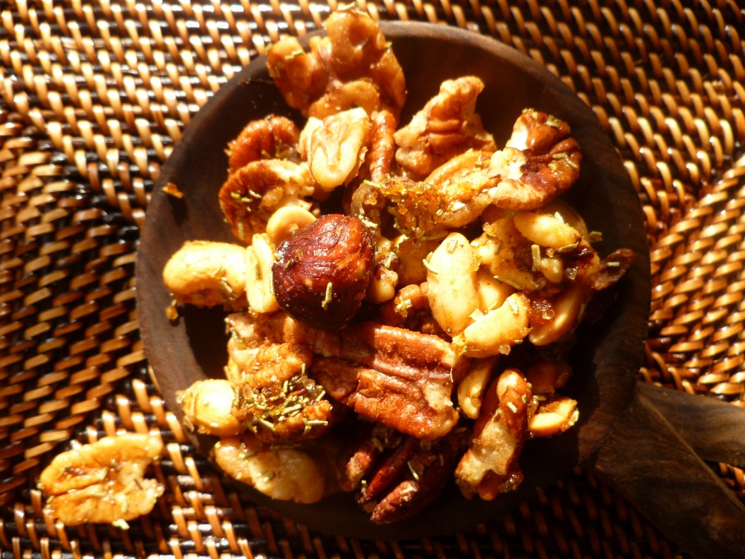 Warm Bar Nuts ~ Union Square Cafe | diplomatickitchen