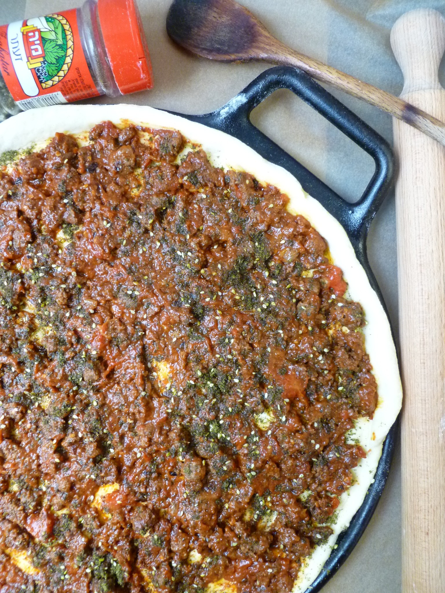 Mediterranean Merguez Flatbread with Hot Cilantro ~ Parsley Chutney ...